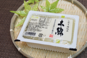 Kinugoshi vs Momen Tofu: Definitive Guide | The Chef Dojo