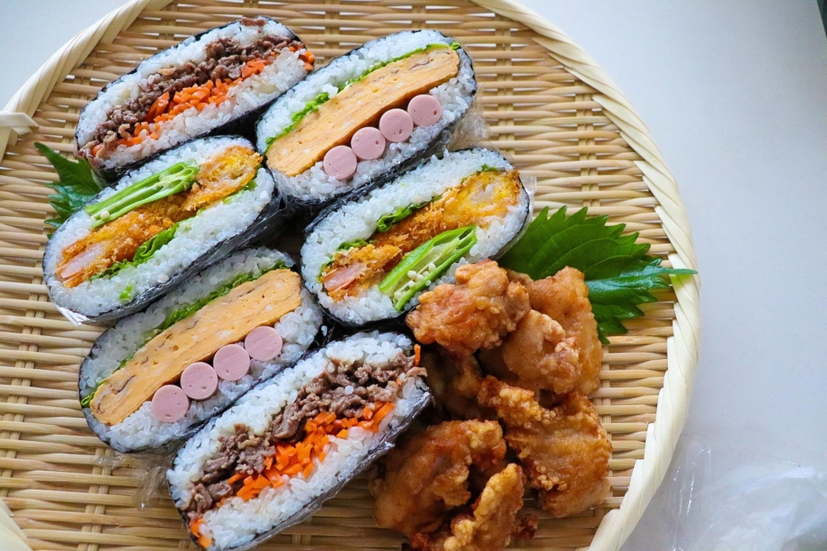 Onigirazu (おにぎらず): Onigiri Sandwich | The Chef Dojo